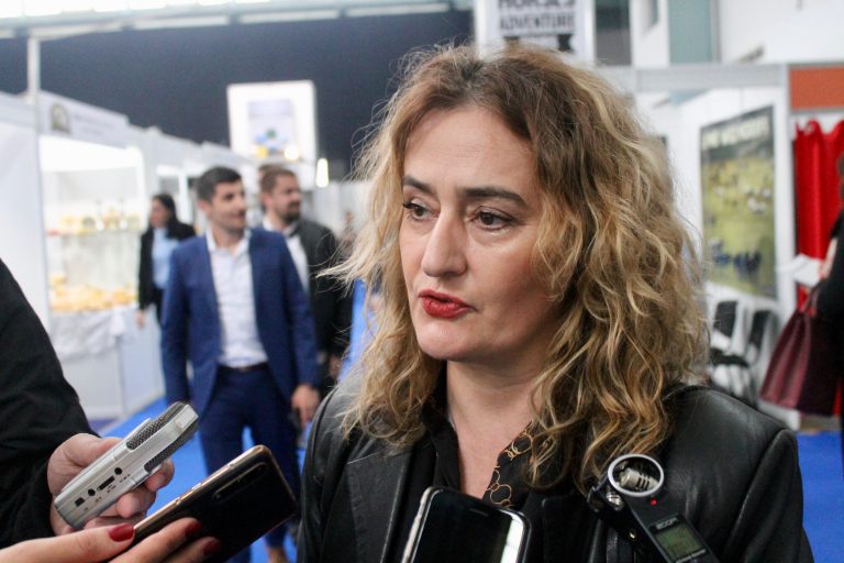 Dim nas okružuje gdje god da krenemo. Zahtjevamo rješenje! | Balkan Diskurs