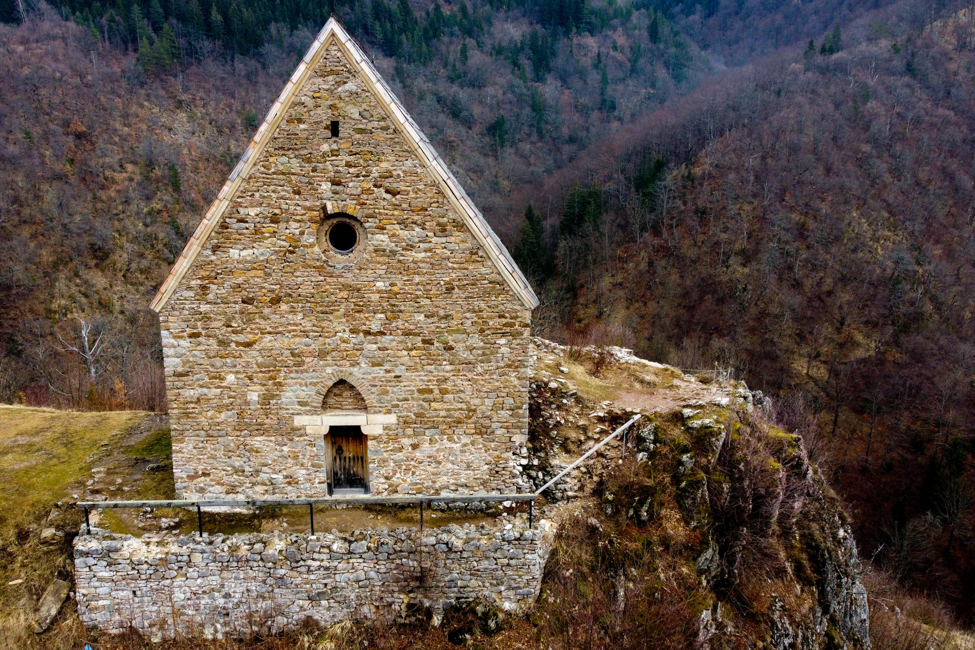 Neosvojivi kraljevski grad Bobovac | Balkan Diskurs