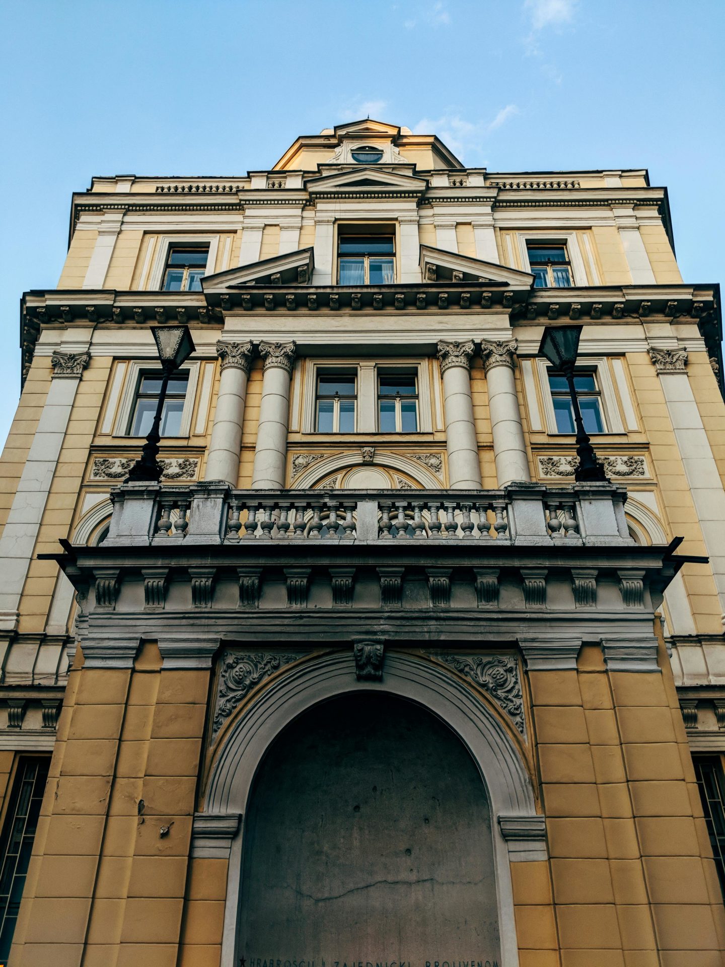 The Architecture of Yugoslavia - Meeting of East and West | Balkan Diskurs